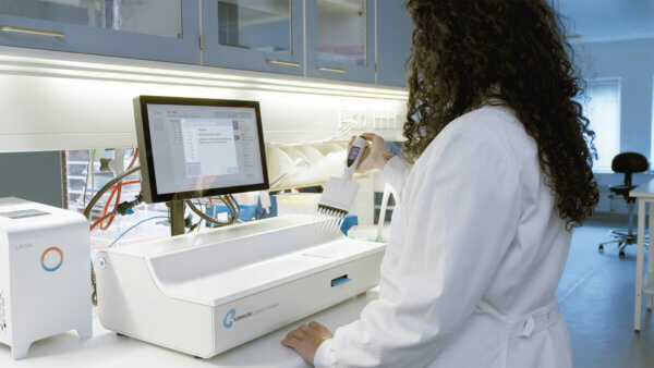 Explore our video tutorials and guidance to get started with QPatch Compact