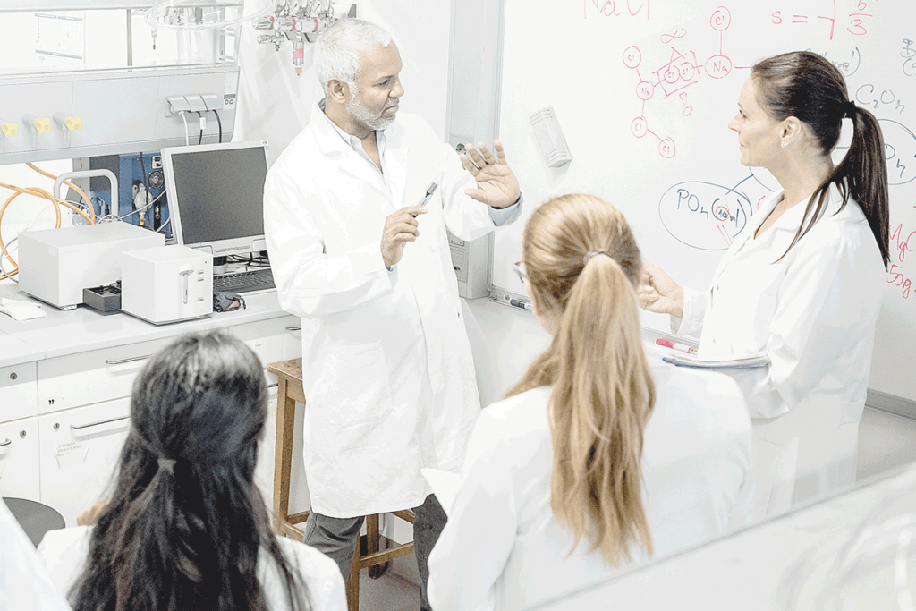 Qube 384: High throughput automated patch clamp system