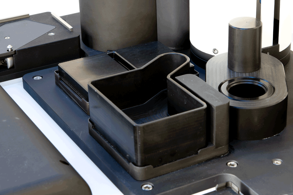 Qube 384: High throughput automated patch clamp system
